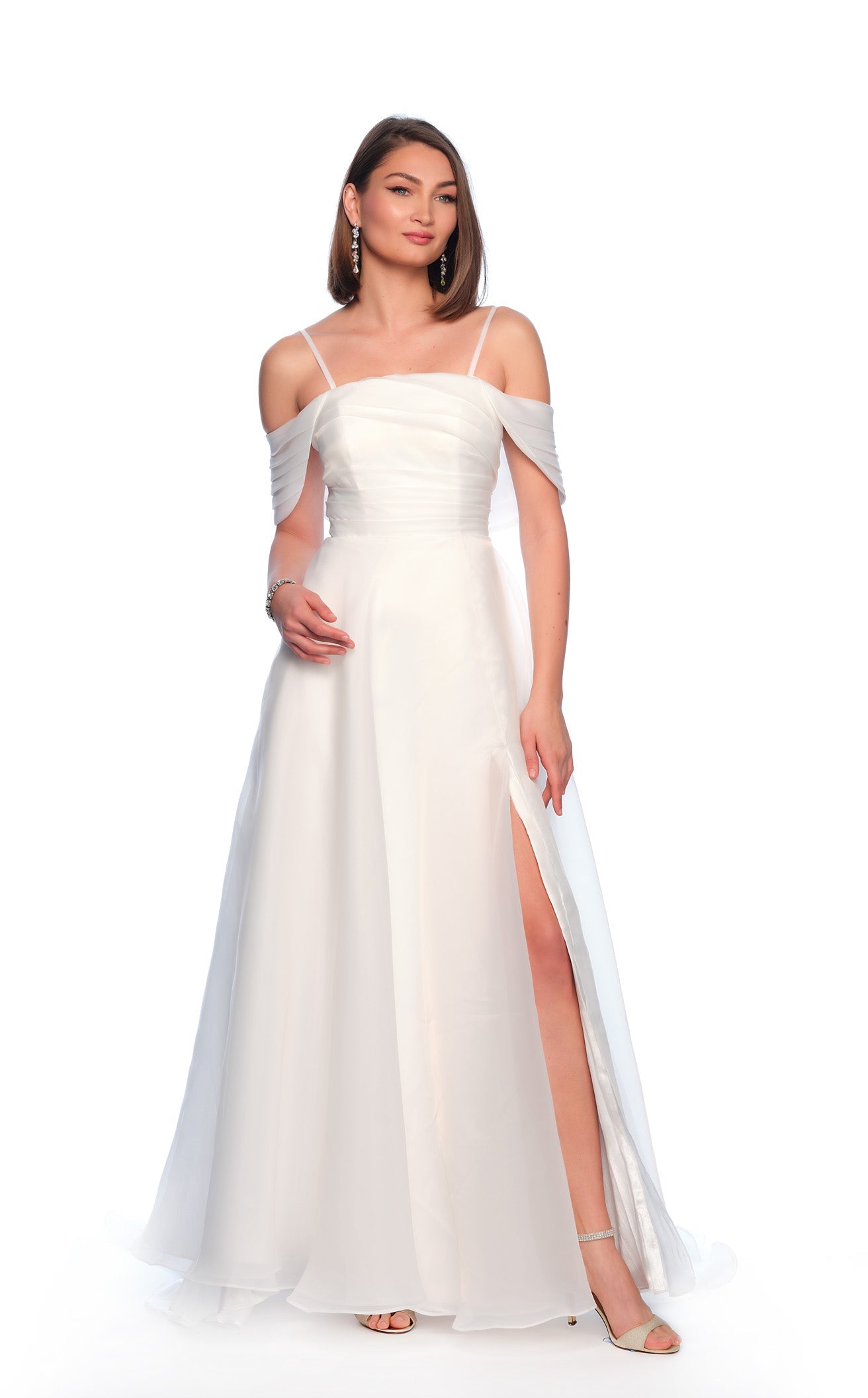 Dave and Johnny 11847 Bridal Dress | NewYorkDress.com